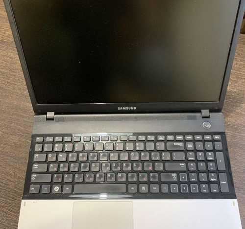 Ноутбук samsung np300v5a