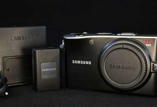 Samsung NX100 body