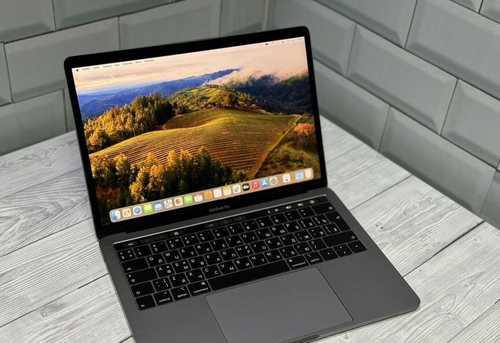 MacBook Pro 13" 2018 - i5, 8/256, TouchBar