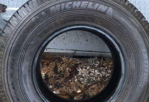 Michelin Latitude Cross 235/85 R16