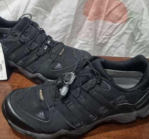 Кроссовки Adidas terrex swift r2 gtx