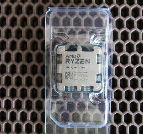 AMD Ryzen 5 7600 (новый)