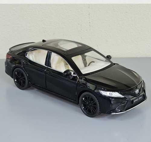 Модель машины Toyota Camry чёрная 1:24 металл