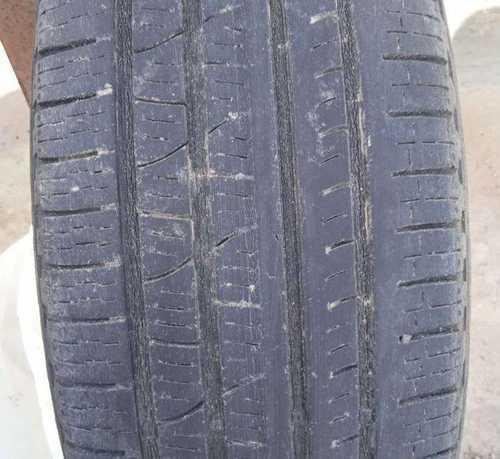 Pirelli Carrier 215/60 R17