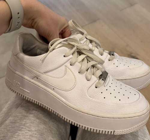 Кеды Nike Air Force 1 Sage Low