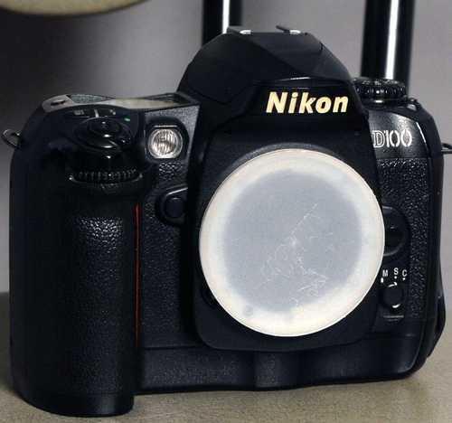 Nikon d100