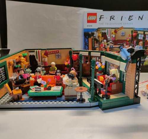 Lego ideas friends 21319