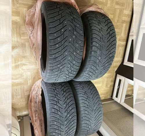 Nokian Tyres Hakkapeliitta 8 255/45 R18