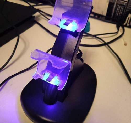 Станция для зарядки геймпадов ps4