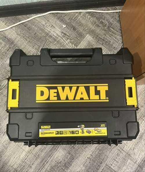 Кейс dewalt