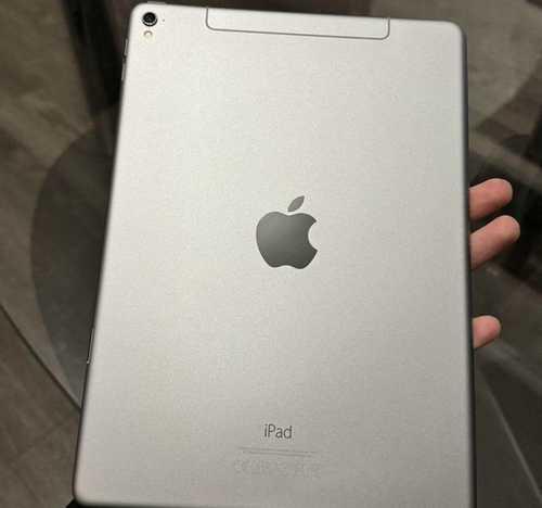 iPad pro 9.7 128