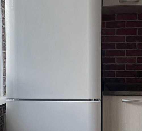 Холодильник leran CBF 204
