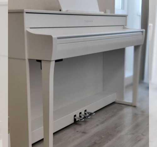 Цифровое пианино Yamaha CLP 735 Clavinova