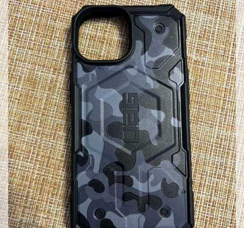 Чехол на iPhone 15 UAG