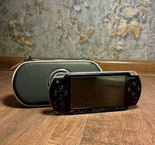 Sony PSP 2008 16Гб   Чехол   Много Игр