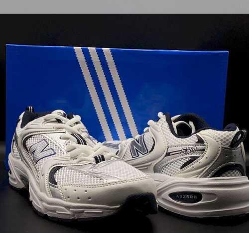 Мужские белые кроссовки New Balance 530