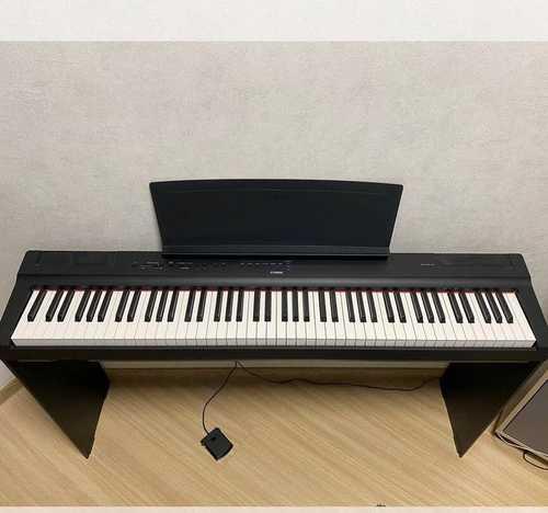 Цифровое пианино yamaha P-125B c подставкой