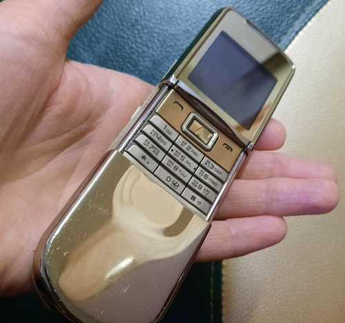 Nokia 8800 Sirocco Gold