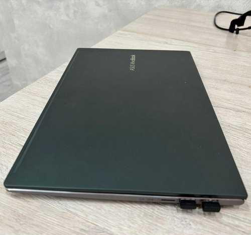 Asus Vivobook S14 S435