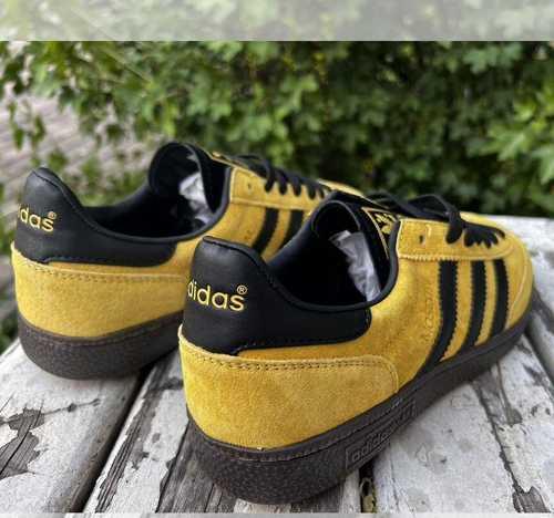 Кроссовки adidas moscow spezial