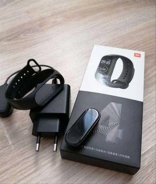 Фитнес браслет xiaomi mi band 4