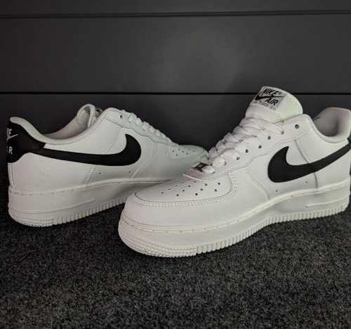 Кроссовки Nike Air Force 1'07 Black Swoosh