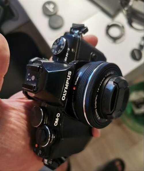 Фотокамера Olympus OM-D E-M10 kit