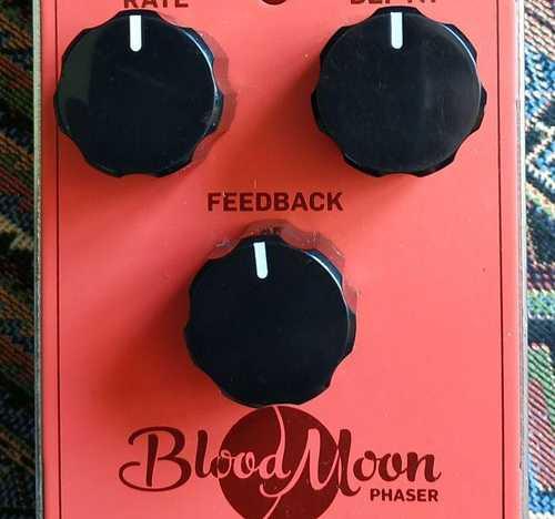 Гитарная педаль TC electronic blood moon phaser