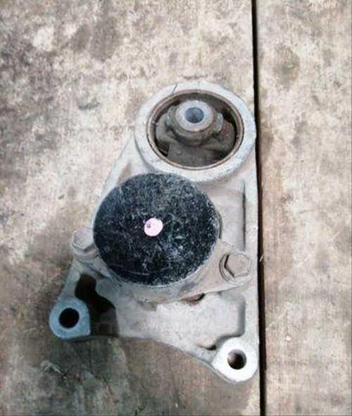 Подушка редуктора Toyota Rav4 2.0 2000-2005