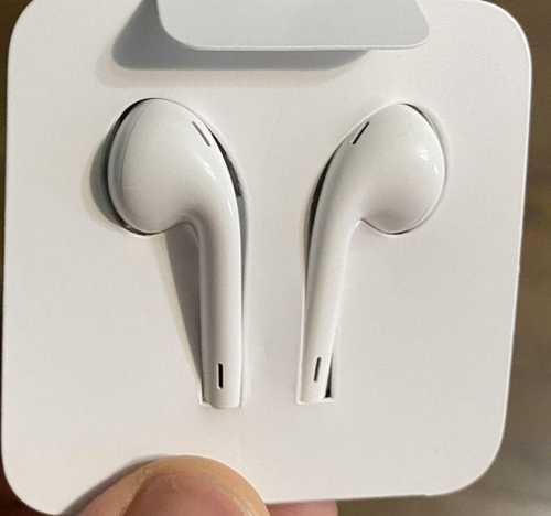 Наушники apple earpods lightning из комплекта