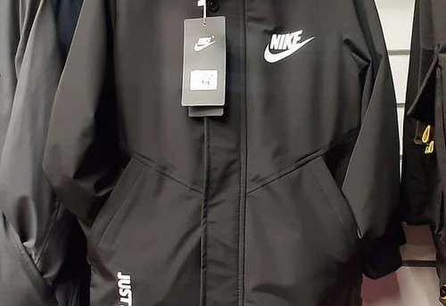 Новая куртка Nike подростковая