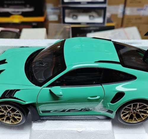 Porsche 911 GT3 RS 992 / norev 1:18