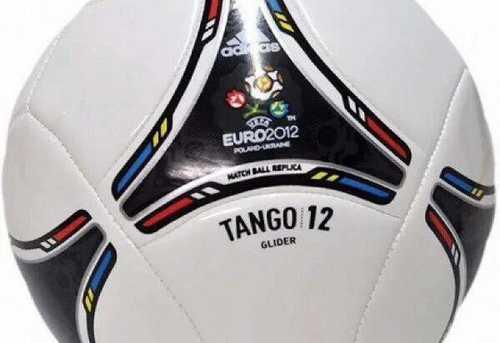 Футбольный мяч Euro 2012 Glide