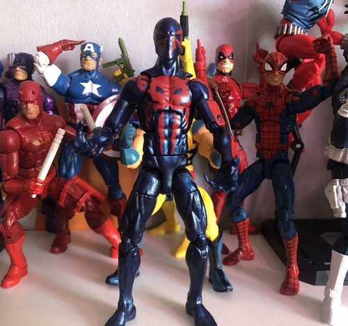 Человек паук 2099 Marvel legends