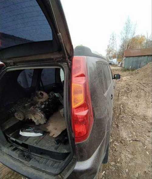 Nissan X-trail t31 фонарь задний правый