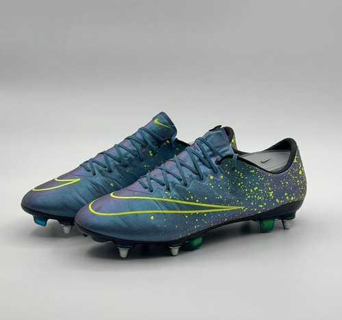 Футбольные бутсы Nike Mercurial