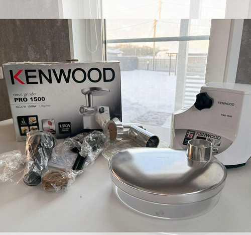 Мясорубка электрическая новая kenwood MG 470