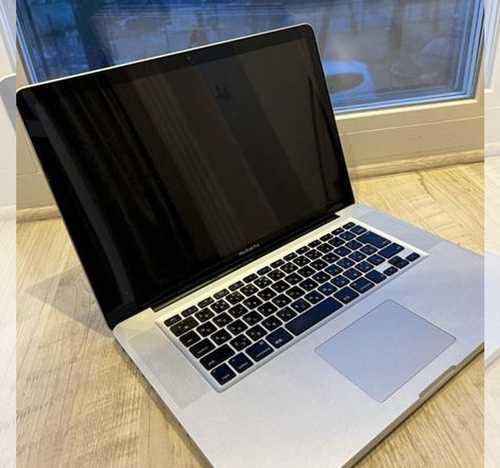 Apple macbook pro 15