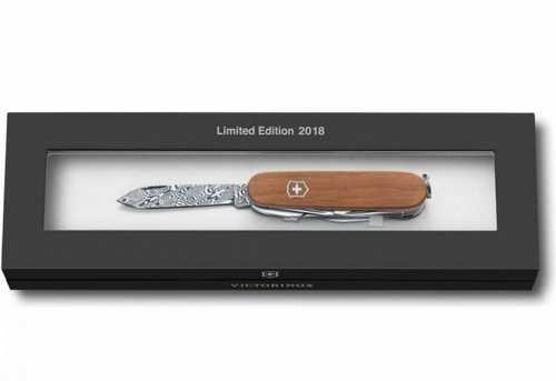 Нож Victorinox Deluxe Tinker Damast LE 2018