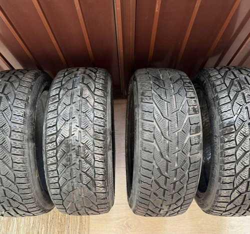 Tigar Winter 225/45 R18 92V