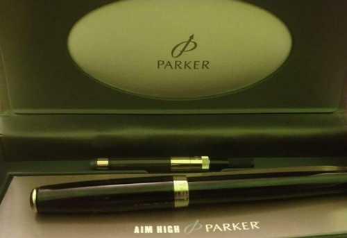 Перьевая ручка золото parker