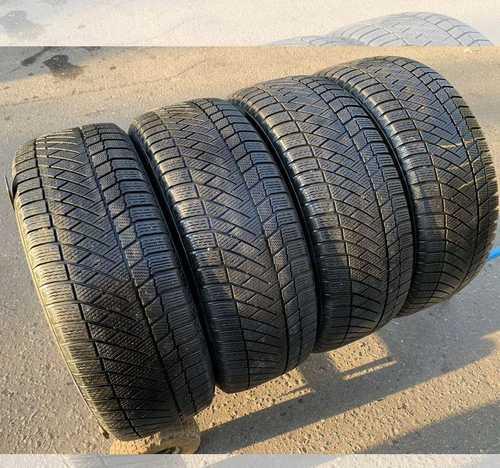 Continental ContiVikingContact 6 SUV 235/55 R19 105T