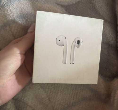 Коробка от наушников airpods