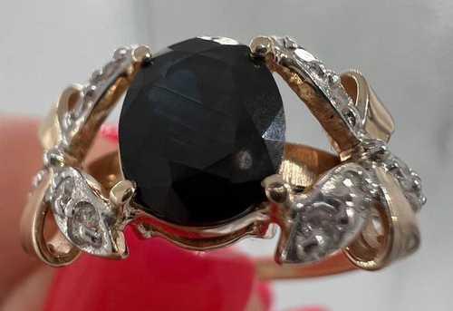 Золотое кольцо с сапфиром и бриллиантами 585 пр