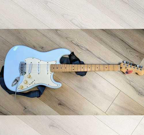 Fender squire deluxe Stratocaster Daphne Blue