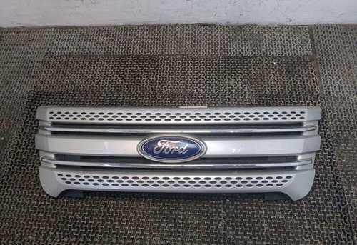 Решетка радиатора Ford Explorer, 2013