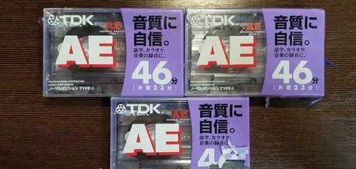 Аудиокассеты TDK AE 46 с повреждениями упаковки