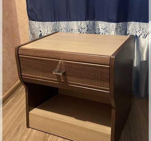 Тумба прикроватная с выдвижным ящиком