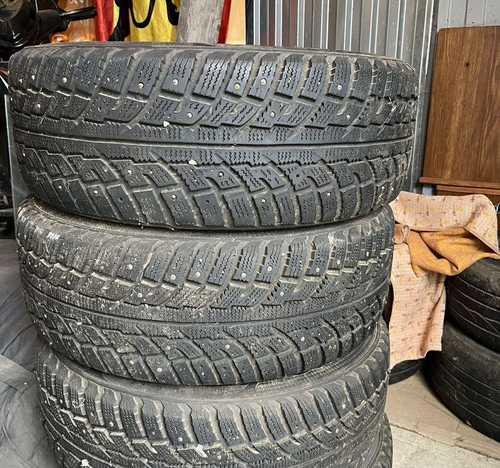 Kumho I'Zen RV Stud KC16 235/60 R16 104T