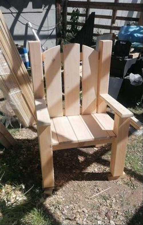 Кресло трон из массива